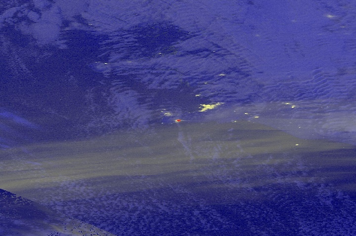 Sundhnúkur Volcanic Activity and Aurora Borealis Over Iceland | NASA ...